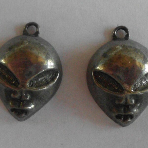 Alien Charm - Etsy