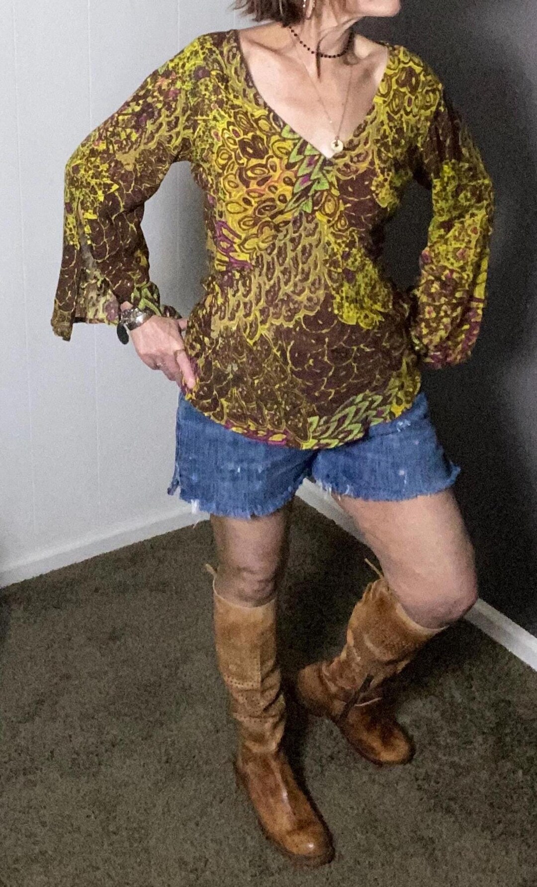 Vintage Bell Sleeve Paisley Blouse Size Medium Tissue Weight Rayon Boho ...