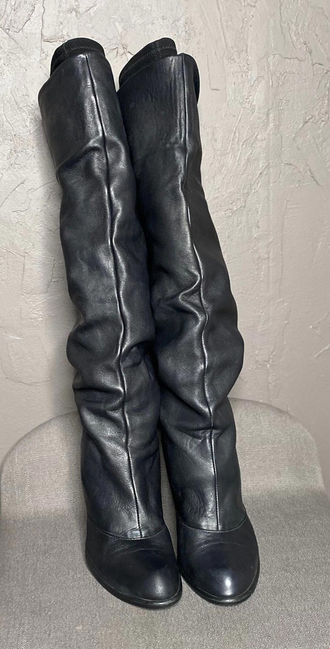 Y2K Black Leather Knee High Boots by Stuart Weitzman Size 7 Black ...