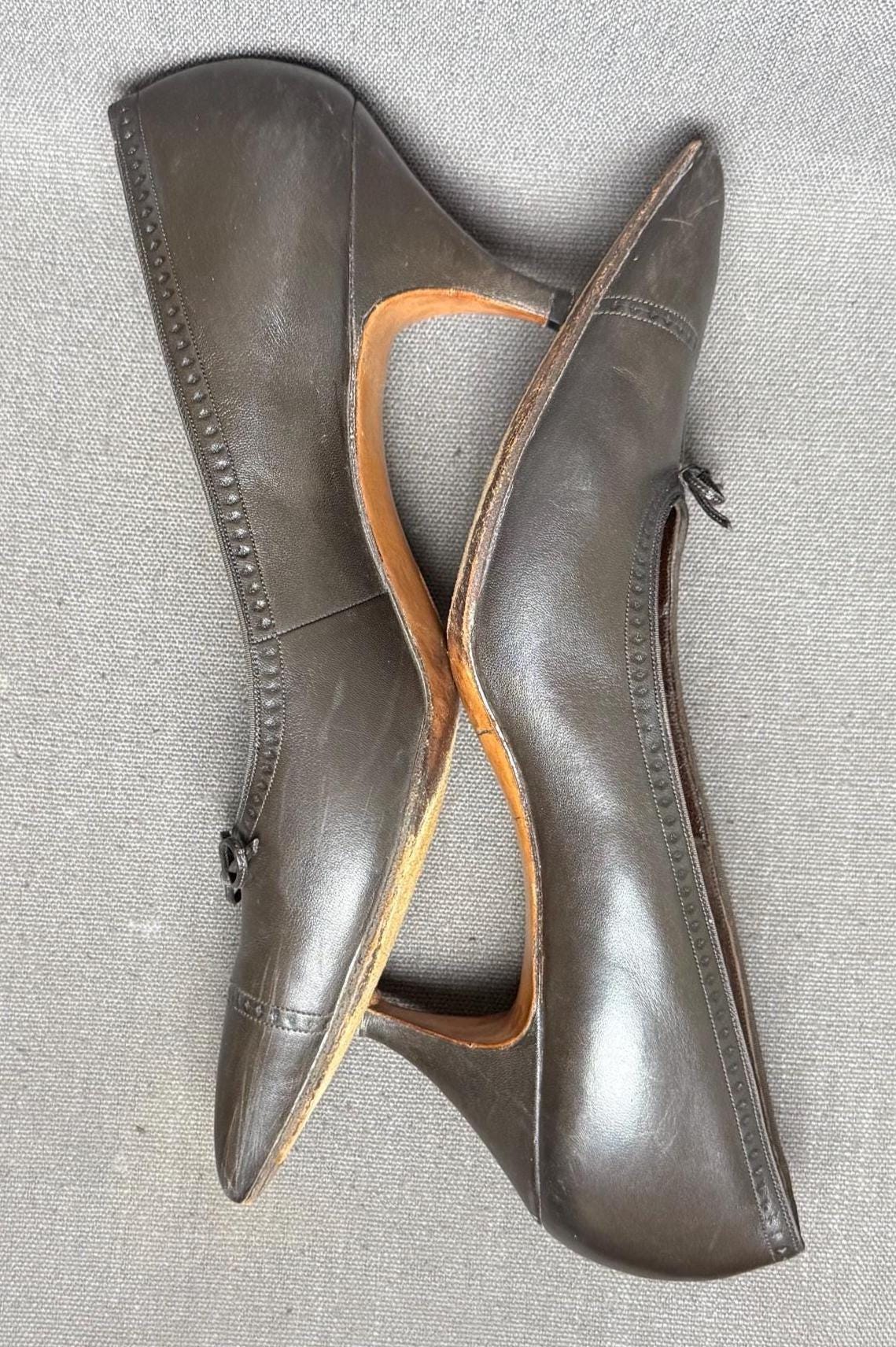 1940's Brown Pointy Low Heel Pump From Frank Werner Size 8 AA With ...