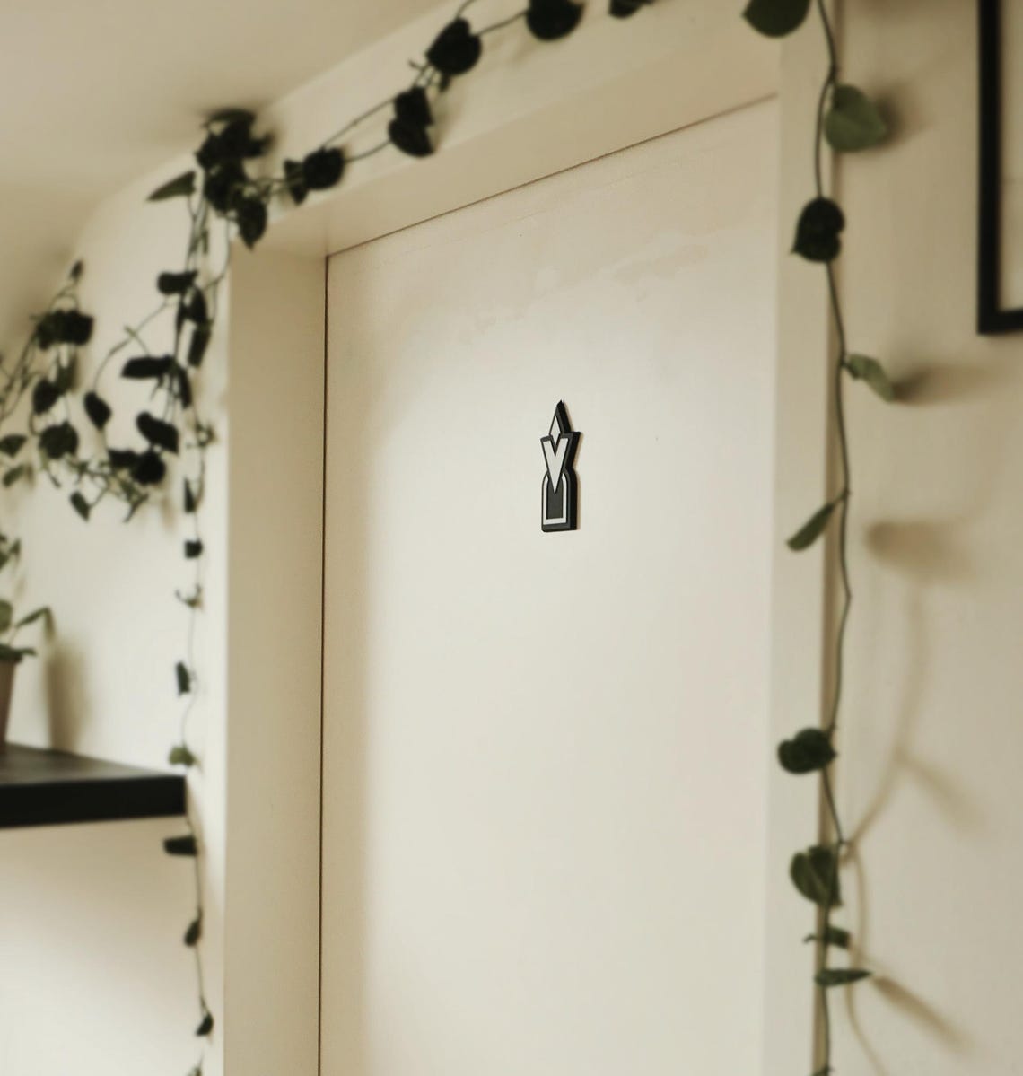 Skyrim Quest Marker Icon - Elder Scrolls Door Marker - Skyrim Decor ...