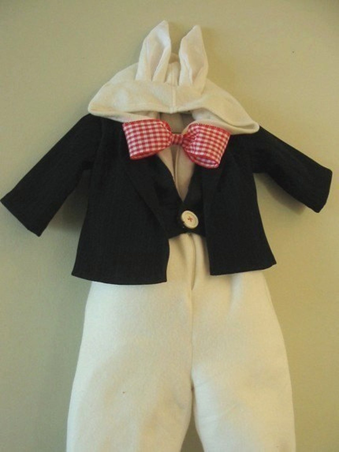 White Rabbit Costume Inspired by the Rabbit Character From Alice in ...