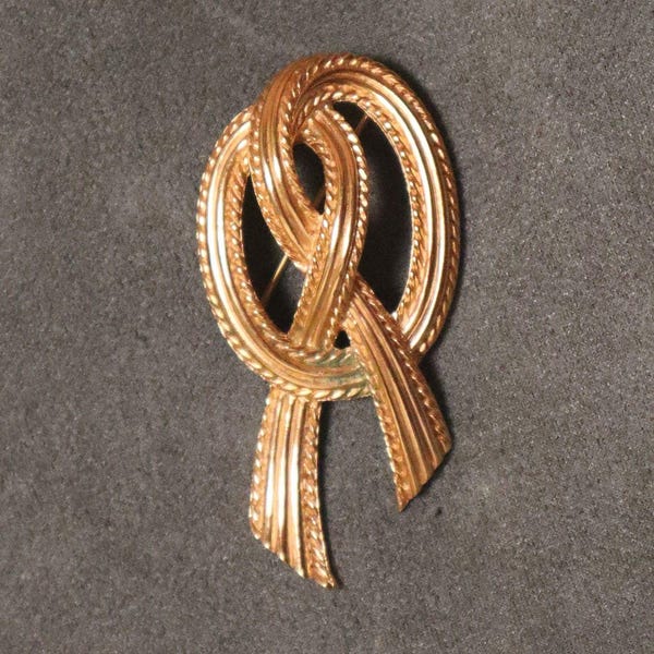 Trifari Pin Brooch - Etsy