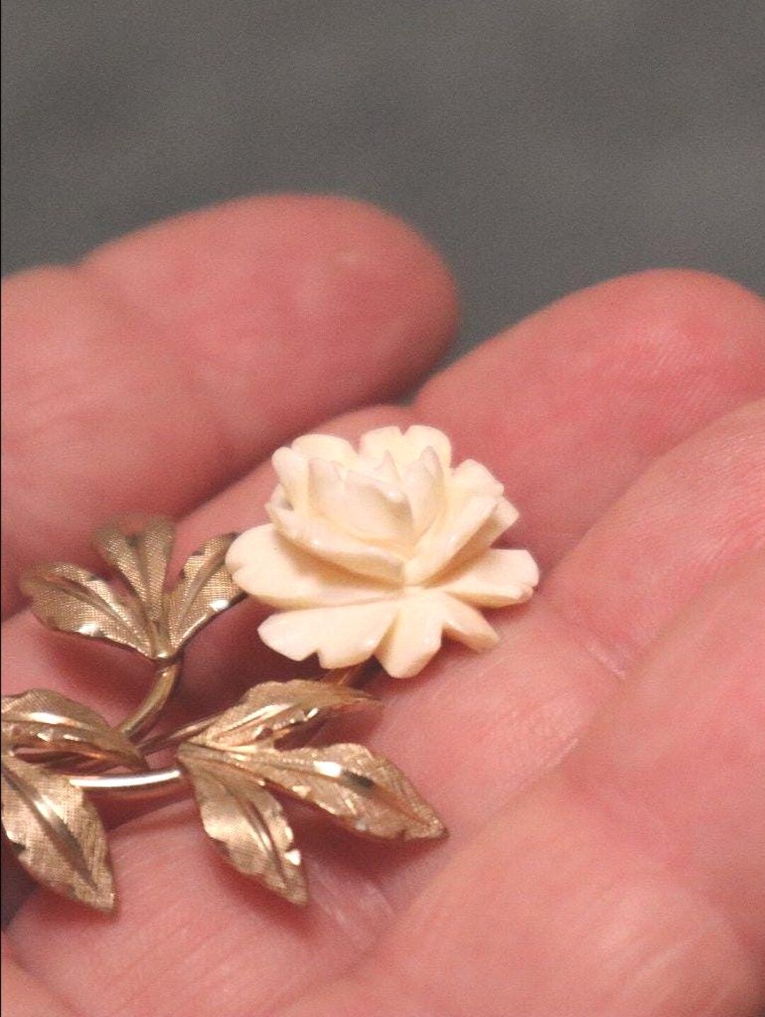 Van Dell Gold Filled Rose Brooch Carved Vintage Pin - Etsy
