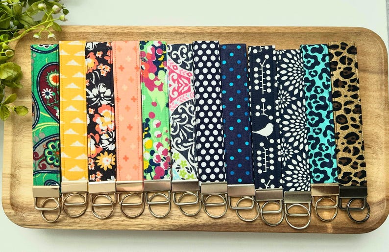 Handmade Keychain Wristlet for Keys, Fabric Wristlet Key Fob - Etsy