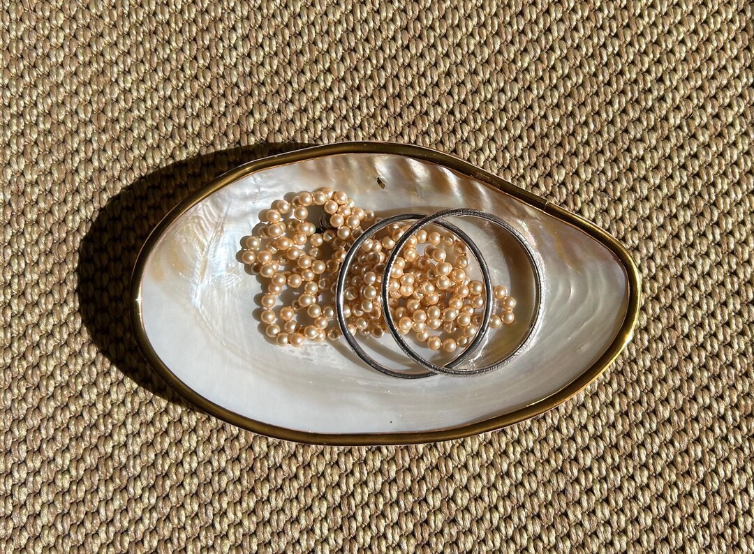 Mother of Pearl Trinket Dish, Vintage Shell Art, Gifts for Her, Shell ...