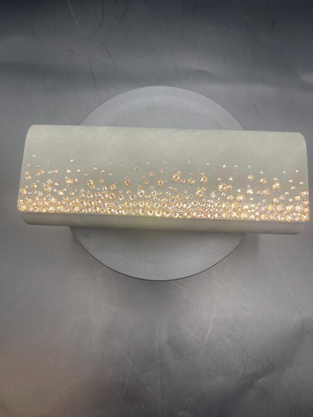 Elegant Champagne Glasses Case With Sparkling Rhinestones – Hand ...