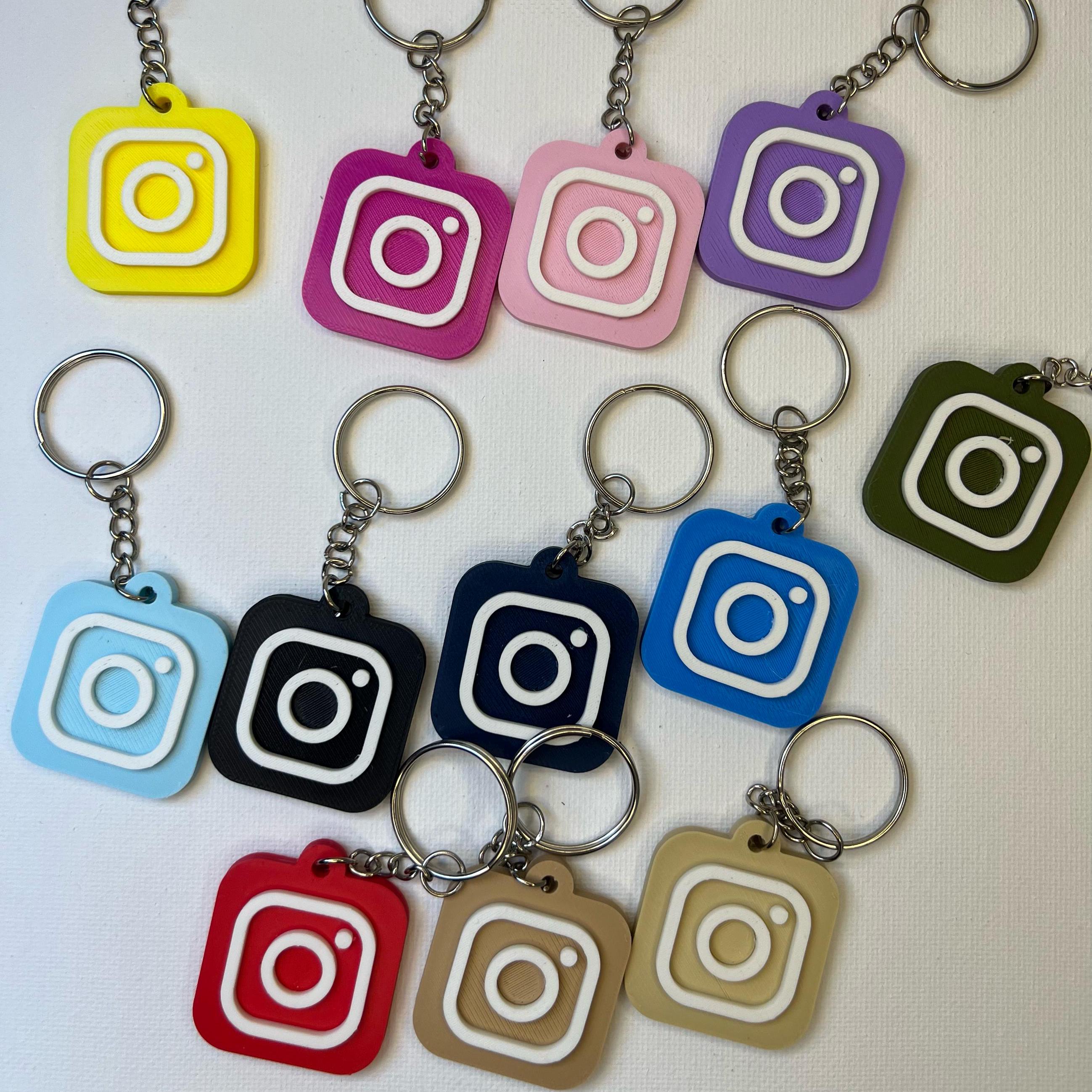 Keychain With Instagram Logo and Programmable NFC - Etsy
