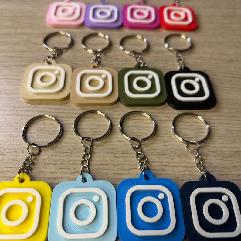 Keychain With Instagram Logo and Programmable NFC - Etsy