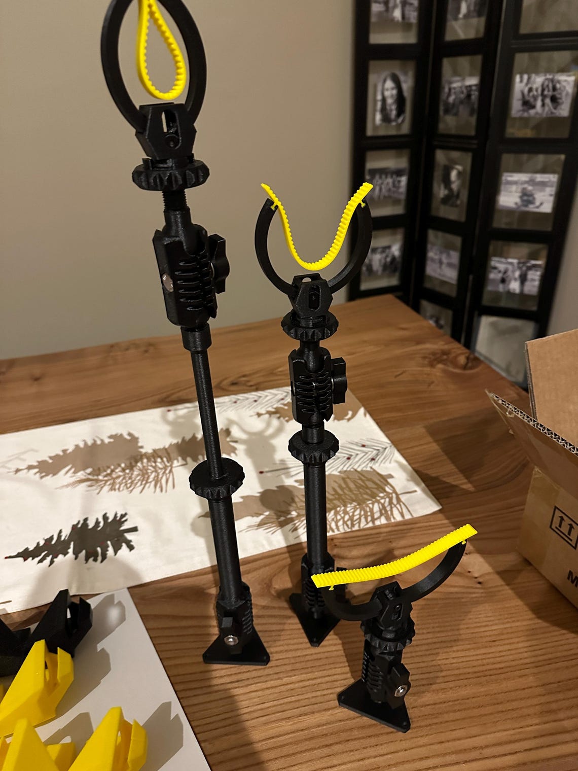 Extra Hands for Modelers and Artists (includes 3 Full Arm Assemblies ...