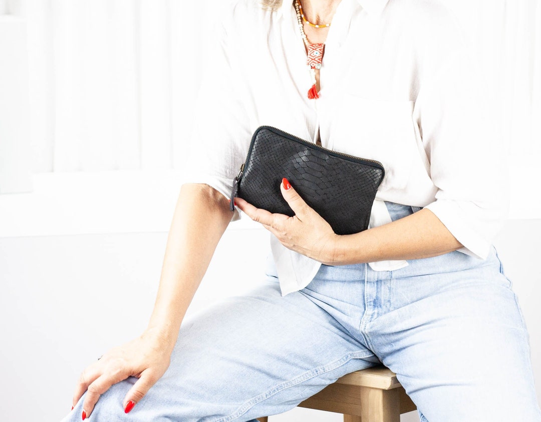 Black Laser Cut Snakeskin Pattern Leather Clutch, Wallet Purse Zipper ...