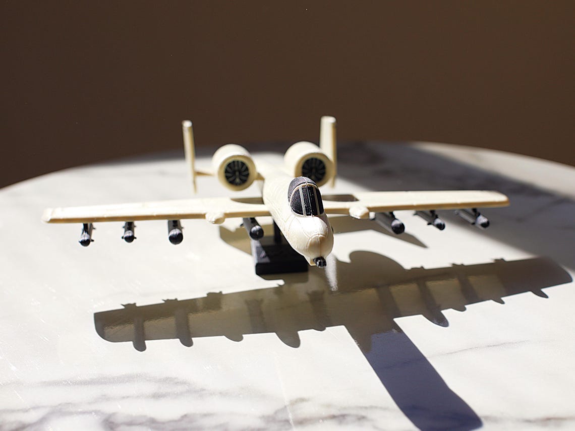 A-10 Warthog Kit Card: A No-glue, Easy-to-build Model of an Iconic ...
