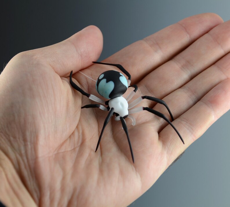 Art Glass Blue Garden Spider Variation on Argiope Aurantia - Etsy