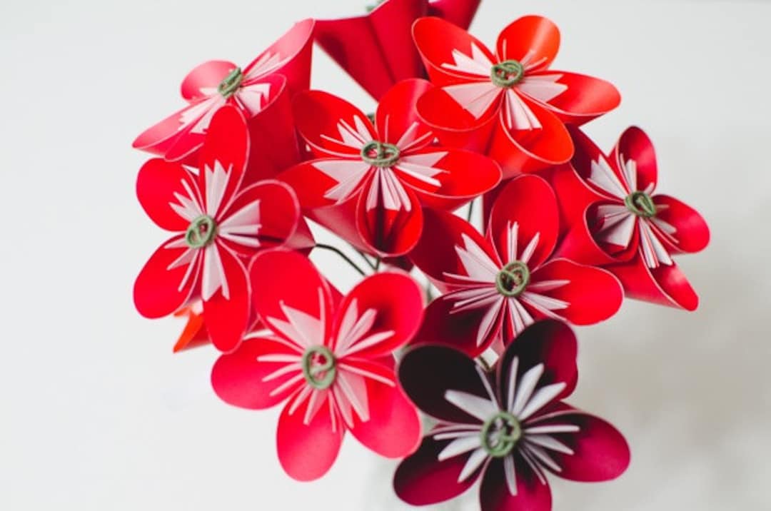 Paper Origami Flower Bouquet in Shades of Red - Etsy
