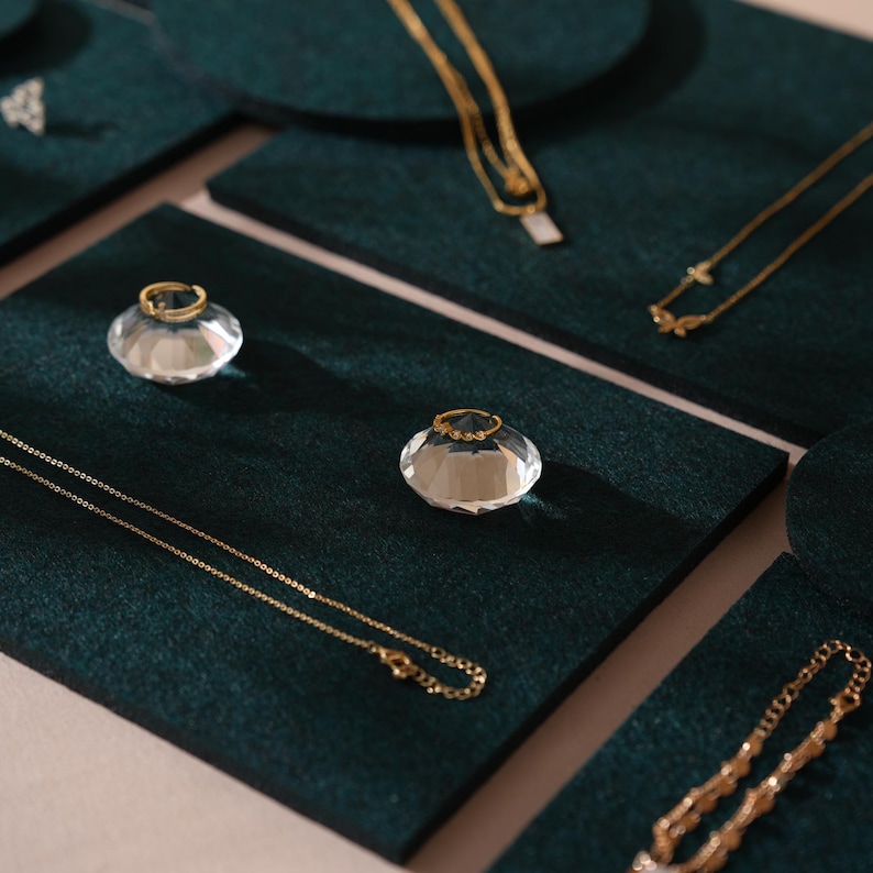 Green Felt Jewelry Display Set: Modern Showcase Props - Etsy Australia