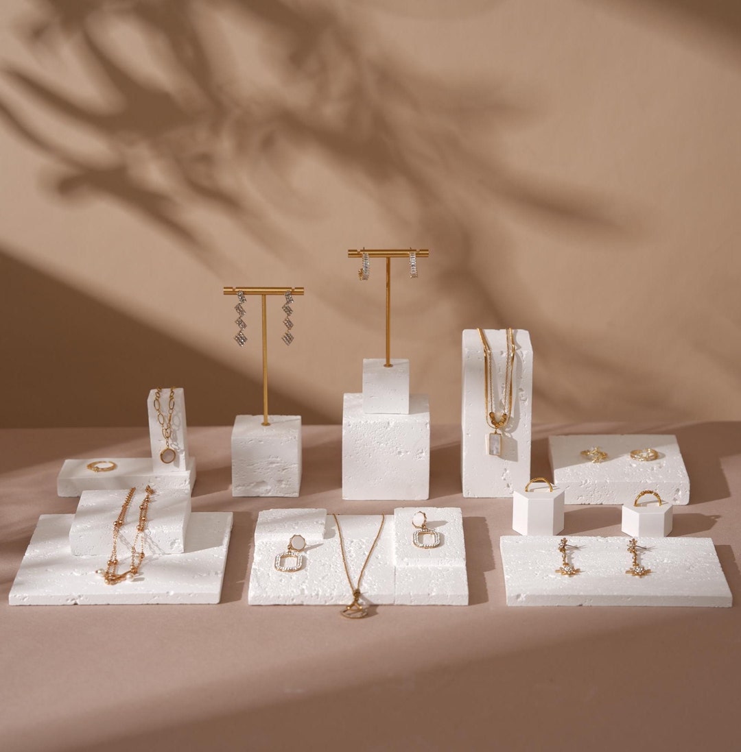 Elegant Gypsum Jewelry Display Set: Necklace, Earring, Ring Organizer ...