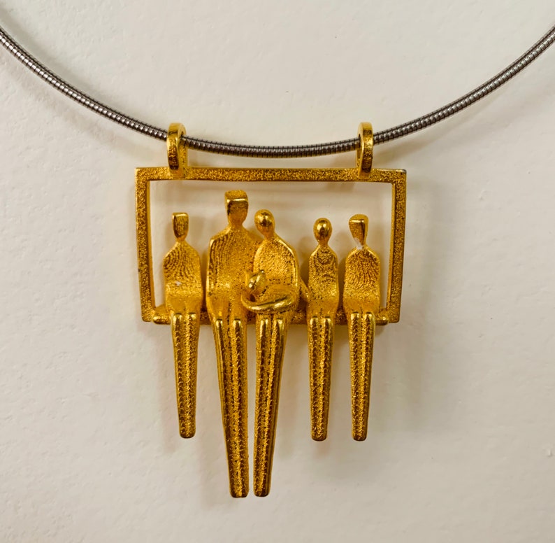 Companion Pendant to My Couple and Family Sculpture Portraits. - Etsy