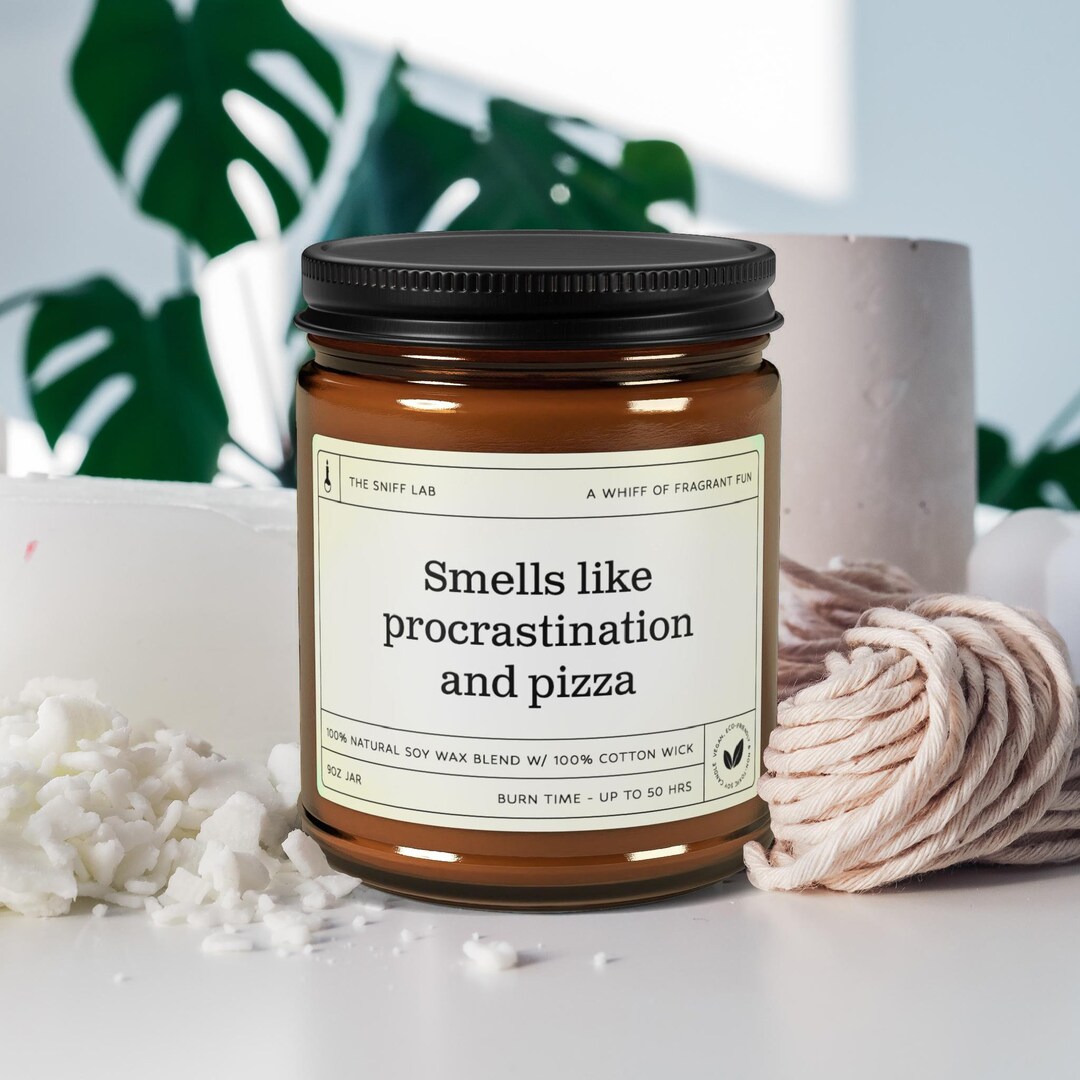 Smells Like Pizza & Procrastination Scented Candle, Funny Candle Gift ...