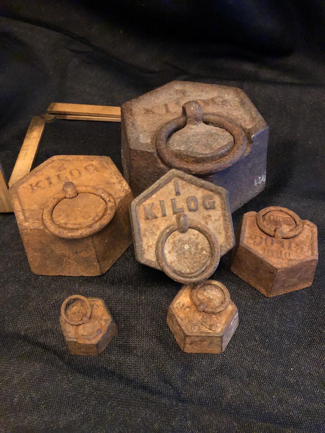 Beautiful Complete Set of Ring Handles Cast Iron Weights With Amazing ...
