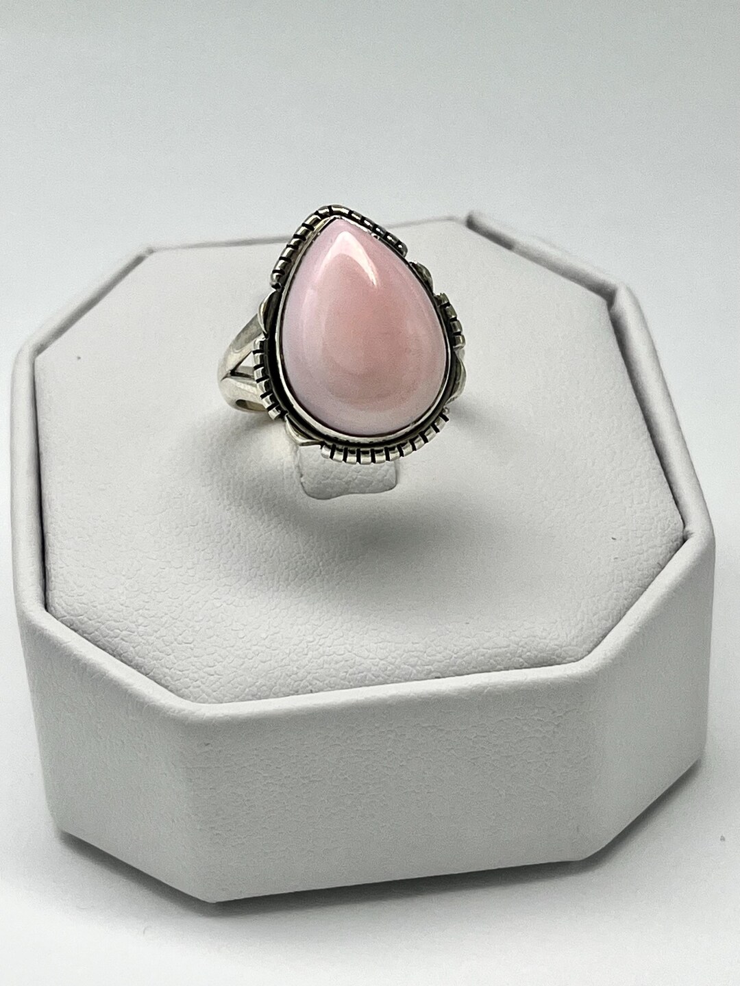 Navajo Native American Handmade Sterling Silver and Pink Conch Shell ...