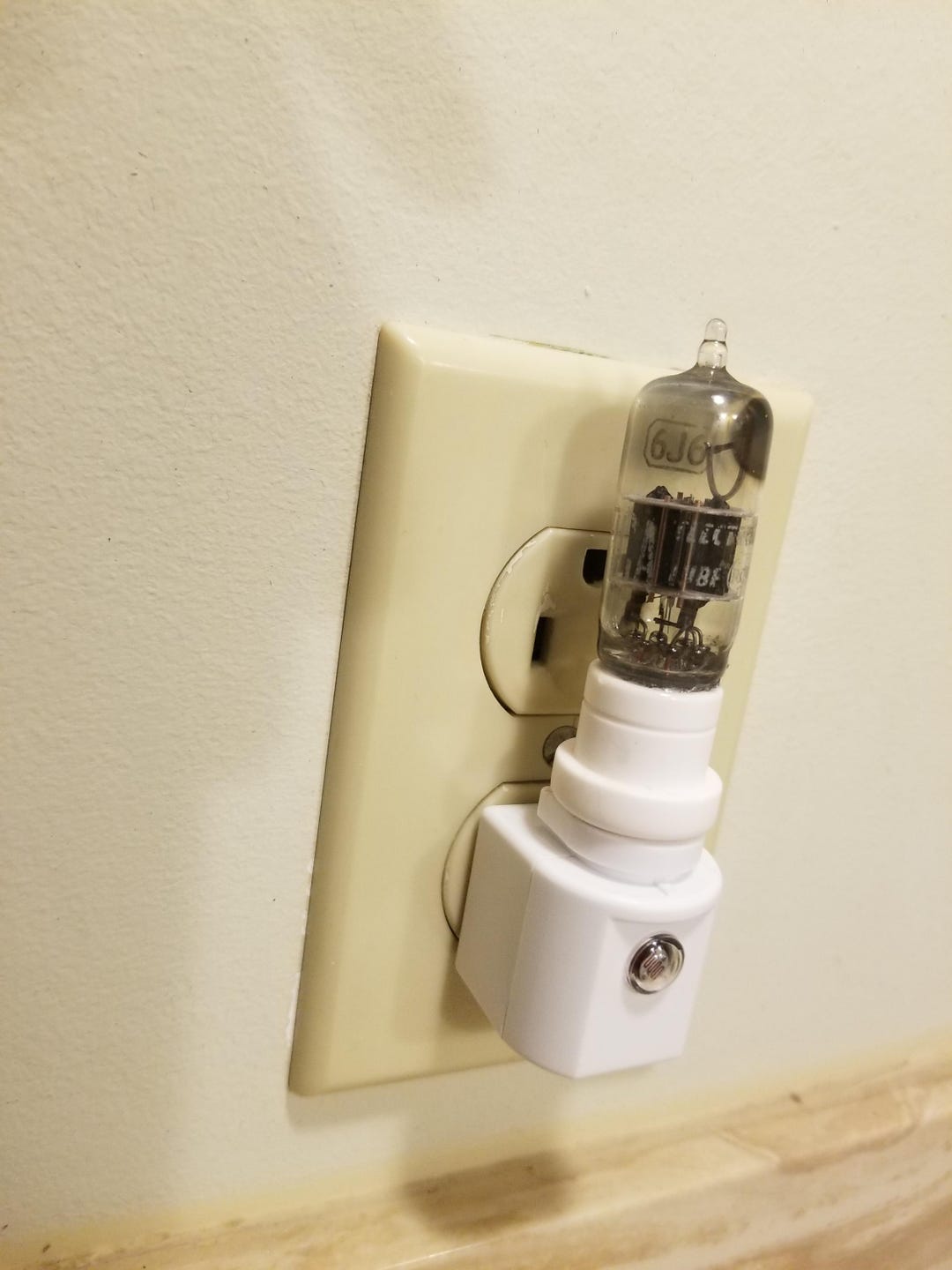 Vacuum Tube Night Light - Etsy