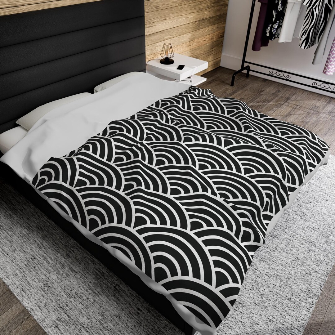 Modern Elegance Black & White Geometric Pattern Blanket - Etsy