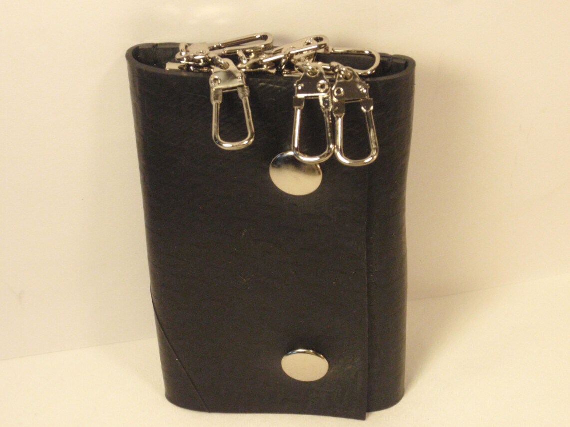 Recycled Rubber Key Holder - Etsy