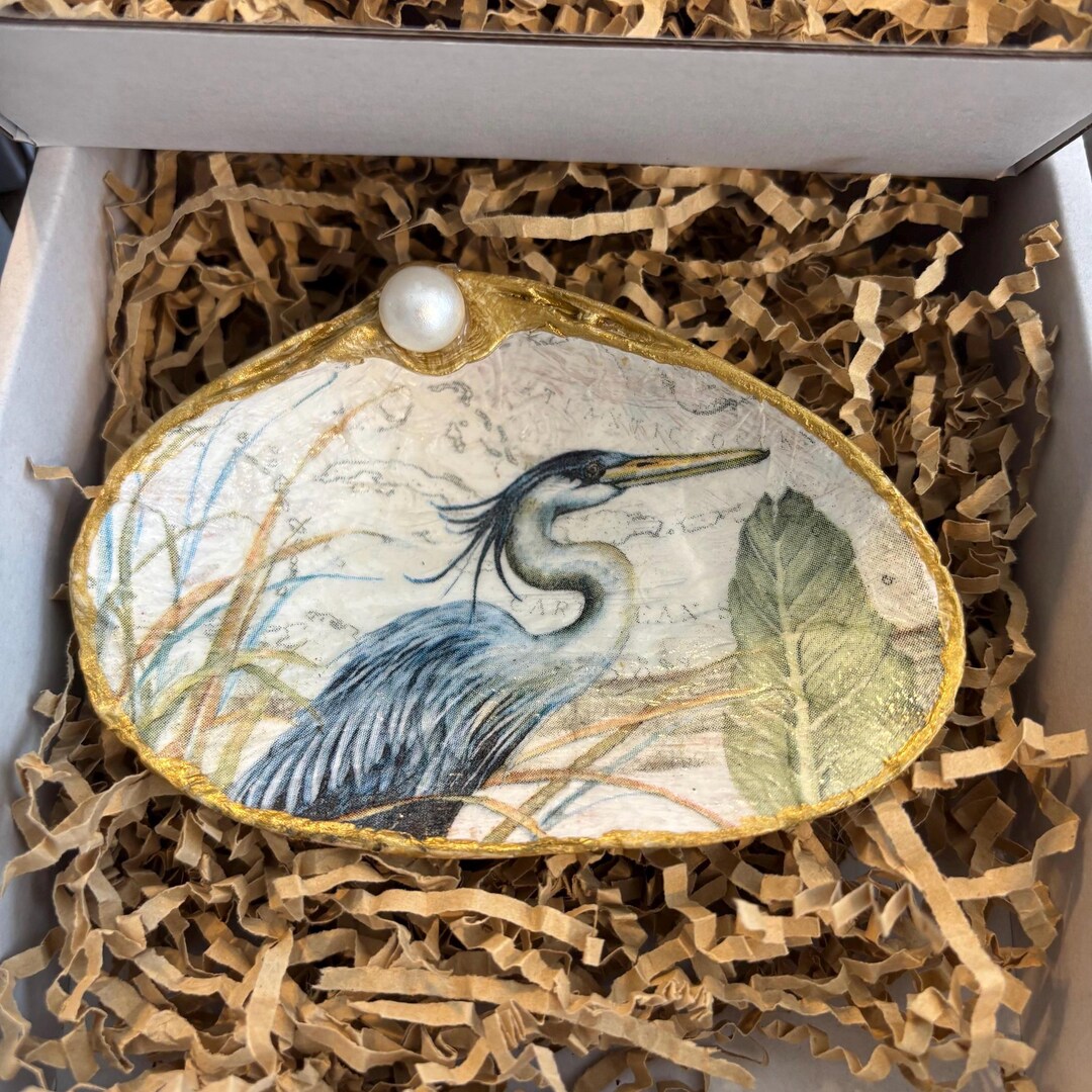 Clam Shell Jewelry/trinket/candy Dish. Each Shell is Hand Picked From ...