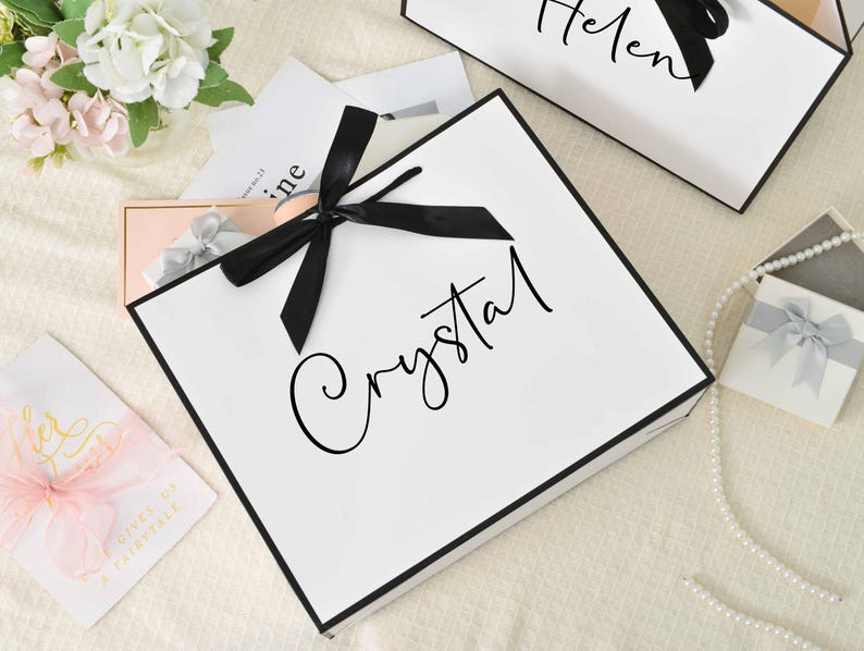 Personalized Name Gift Bags, Bow Tie Gift Bags, Bridesmaid Gift Bags ...
