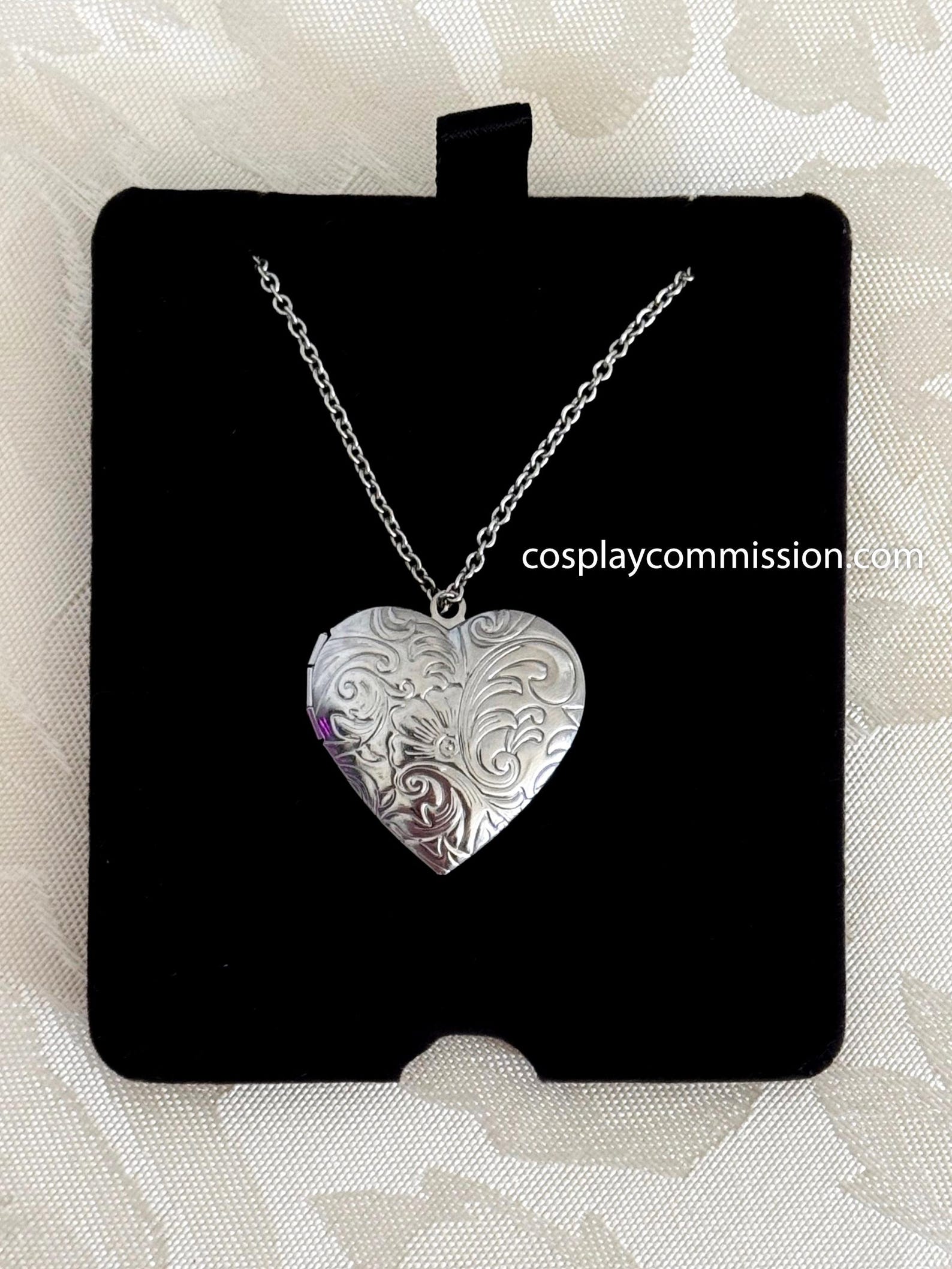 Ellen Hutter Heart Locket Necklace Inspired by Nosferatu, Gothic Horror ...