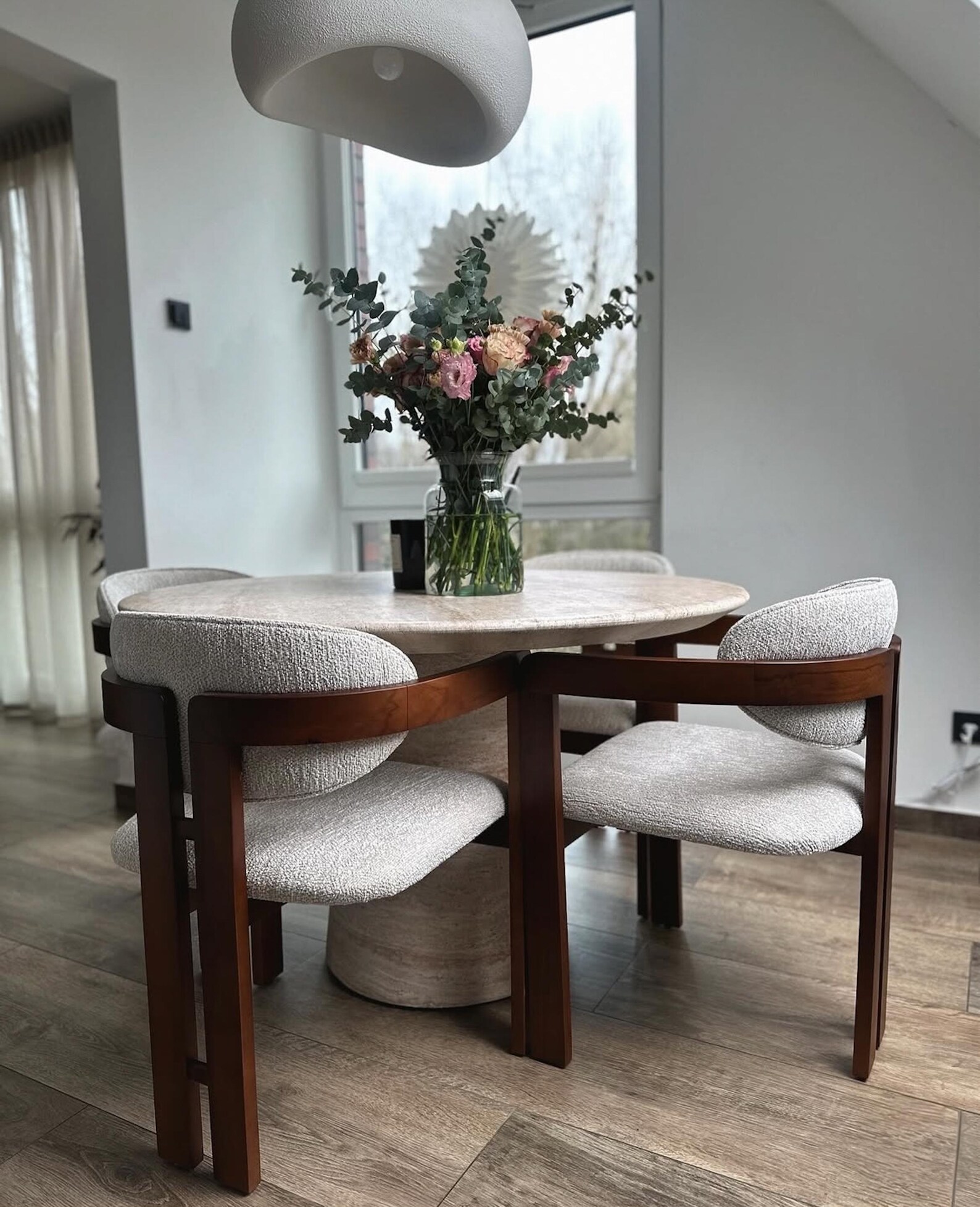 Round Marble Table - Custom Marble Table - Travertine Round Dining ...