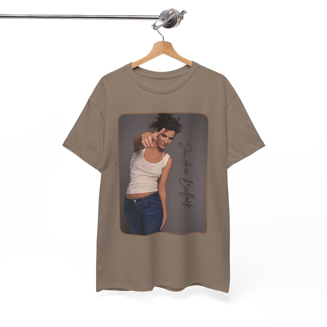 Sandra Bullock T-shirt, Iconic Hollywood Design, Casual Chic Look ...