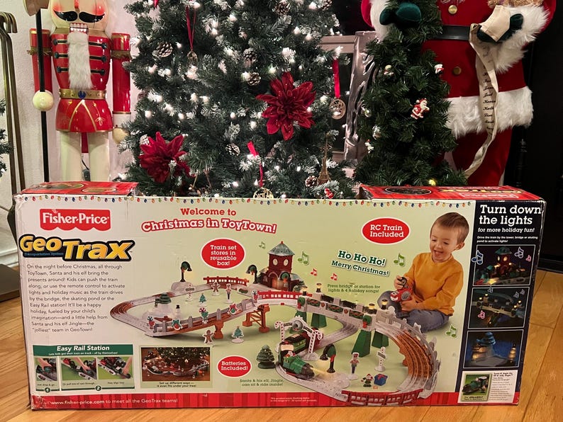 Vintage Fisher Price Geotrax Christmas in Toytown RC Set 2010 Toys R US ...