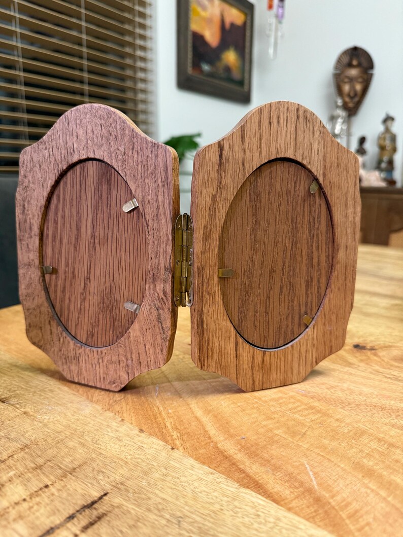 Vintage Solid Oak Oval Frames - Etsy