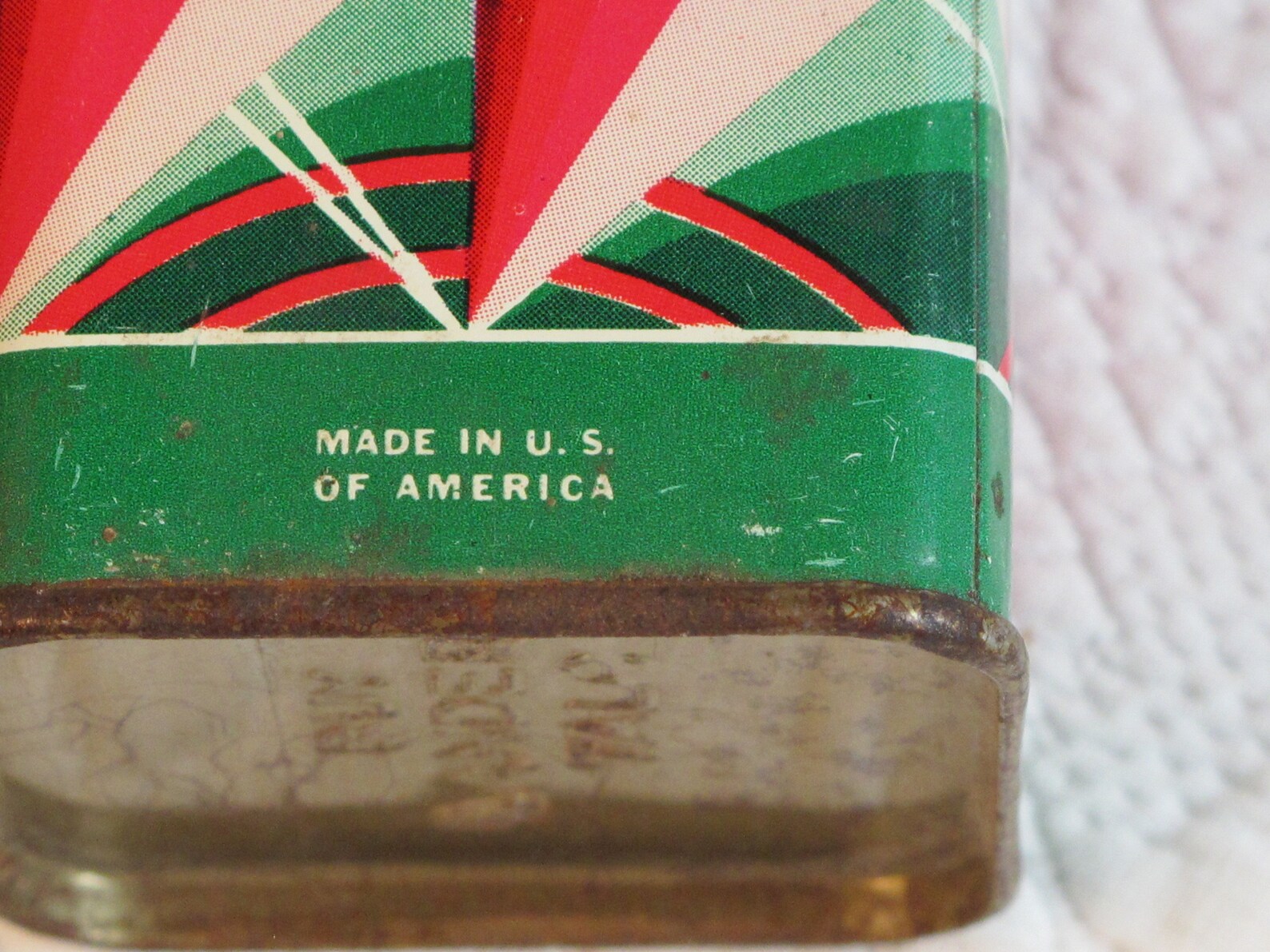 Talcum Powder Tin Sweet Pea Flowers Art Deco Design Vintage - Etsy