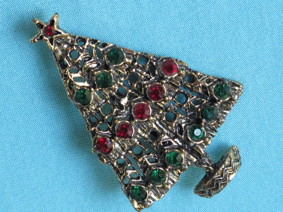 Brooch Pin Christmas Tree Red Green Rhinestones Antiqued Gold - Etsy