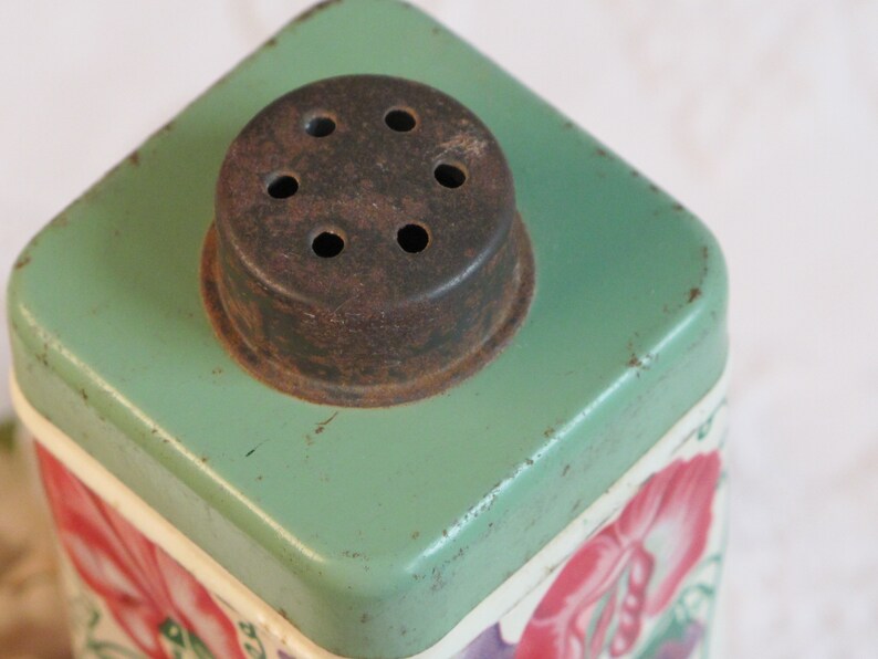 Talcum Powder Tin Sweet Pea Flowers Art Deco Design Vintage - Etsy
