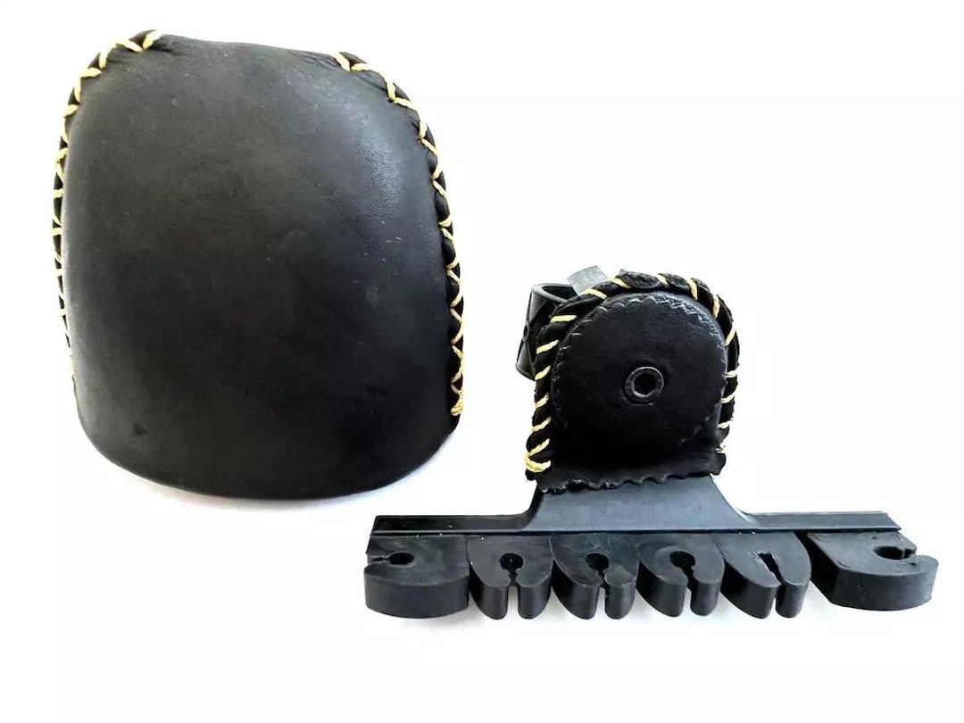 Archery Bow Quiver - Long Bow Quiver - Two Point Archery Quivertwo ...