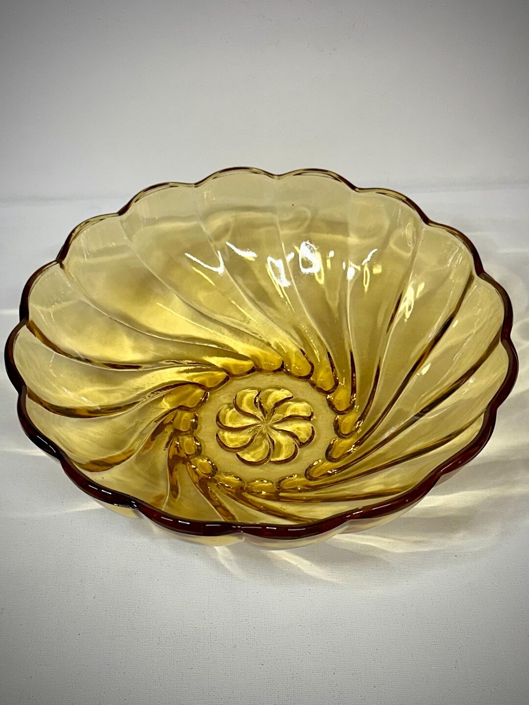 Vintage Hazel Atlas Grand Swirl Gold Amber Glass Large Fruit/dessert ...