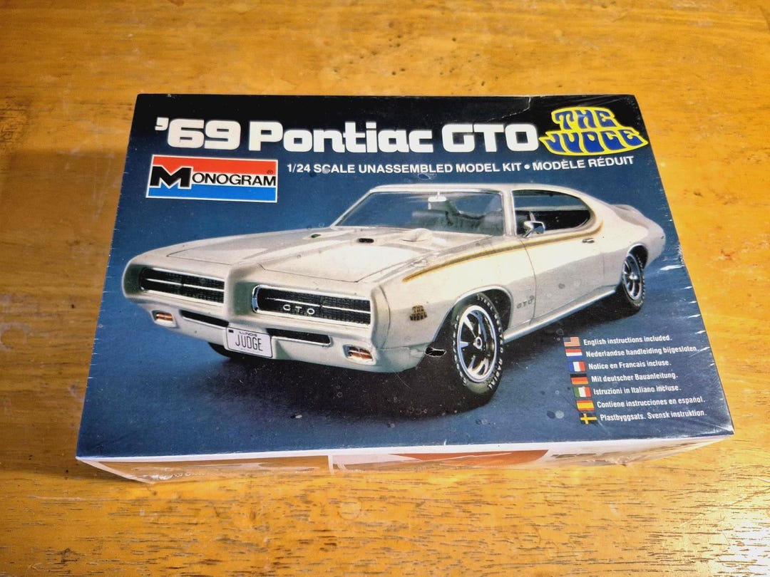 Monogram 1/24 1969 Pontiac GTO Model Kit - Etsy
