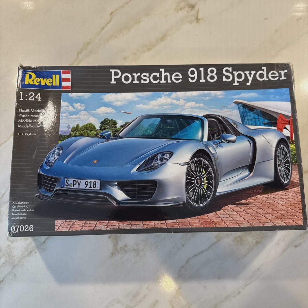 Revell/germany 1/24 Porsche 918 Spyder Model Kit - Etsy