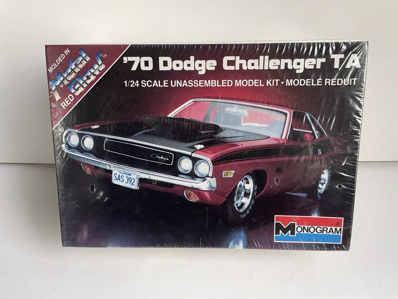 Monogram 1/24 1970 Dodge Challenger Model Kit - Etsy