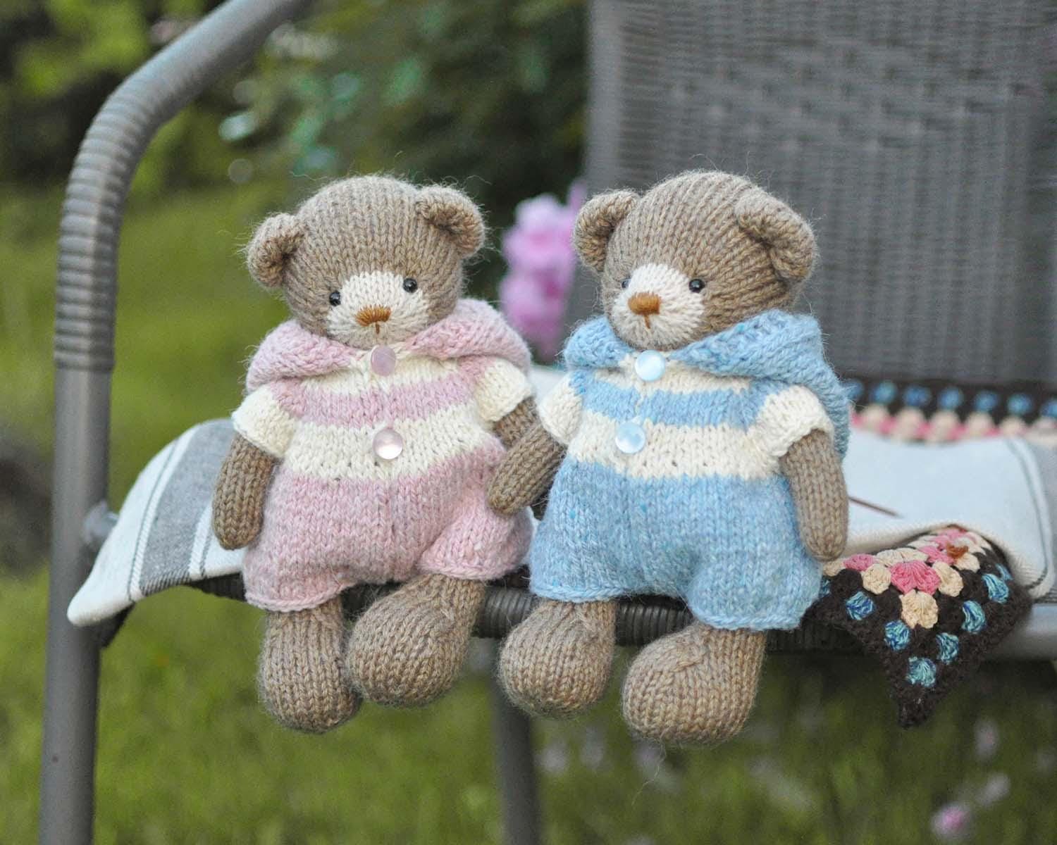 Coco and Toto the Bears. KNITTING Pattern. Bear With the Dress ...