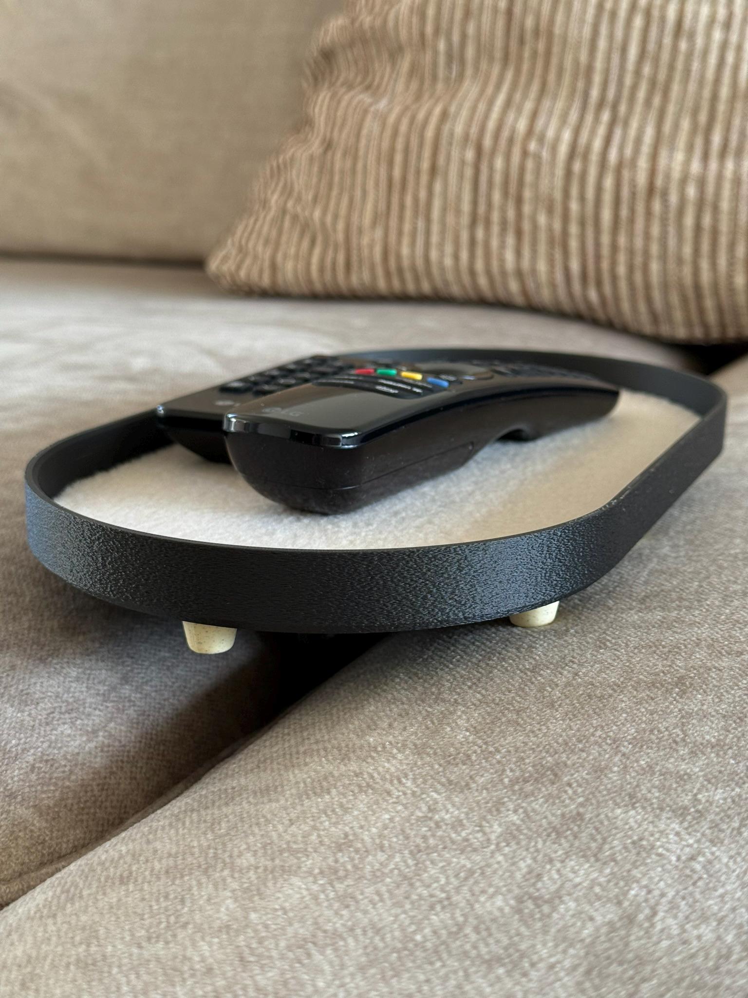 AF Inventions SOFA HUB - Couch Organizer for Remotes, Drinks, Magazines ...