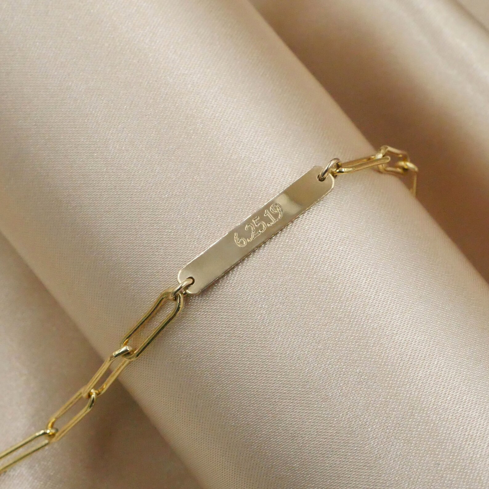 Personalized Bar Bracelet, Gold or Silver Bar Bracelet, Paperclip ...