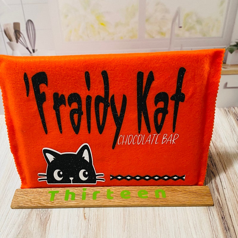 Halloween Wreath Bar Sign - Etsy