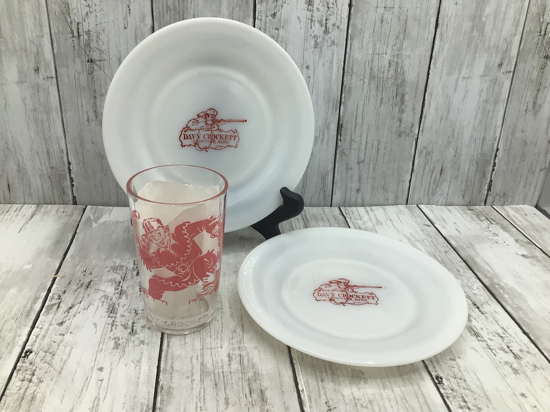 Vintage Davy Crockett Child Dinnerware, Davy Crockett Chil 7” Plates ...