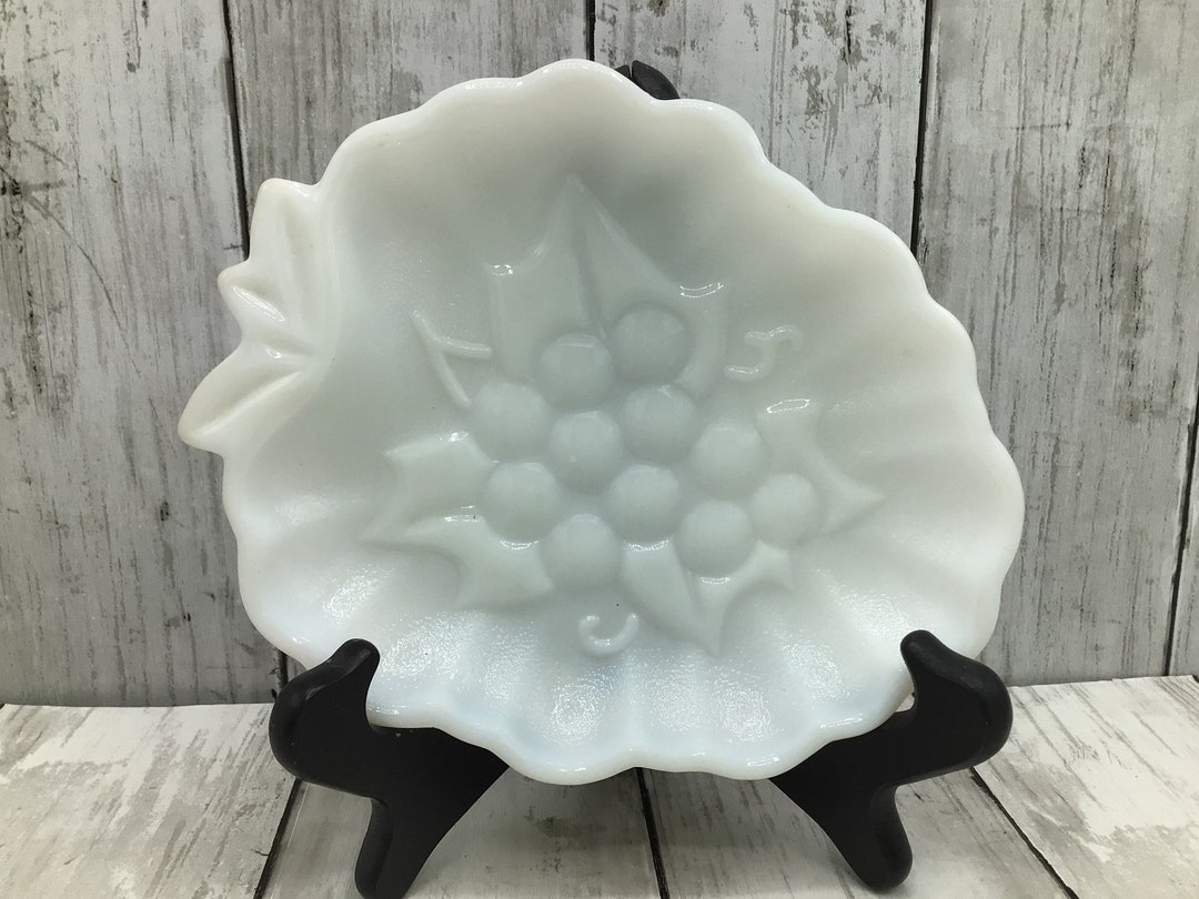 Vintage Milk Glass Dish, Grape Cluster Milk Glass, White Trinket Dish ...