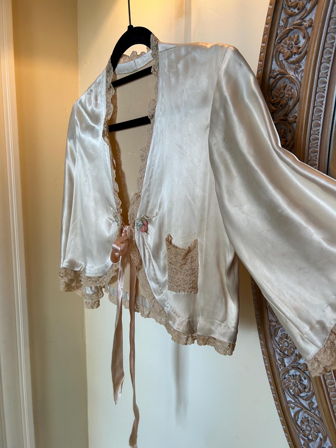 1920s Boudoir Jacket Antique Heavy Silk With Antique Lace Trim Bell ...