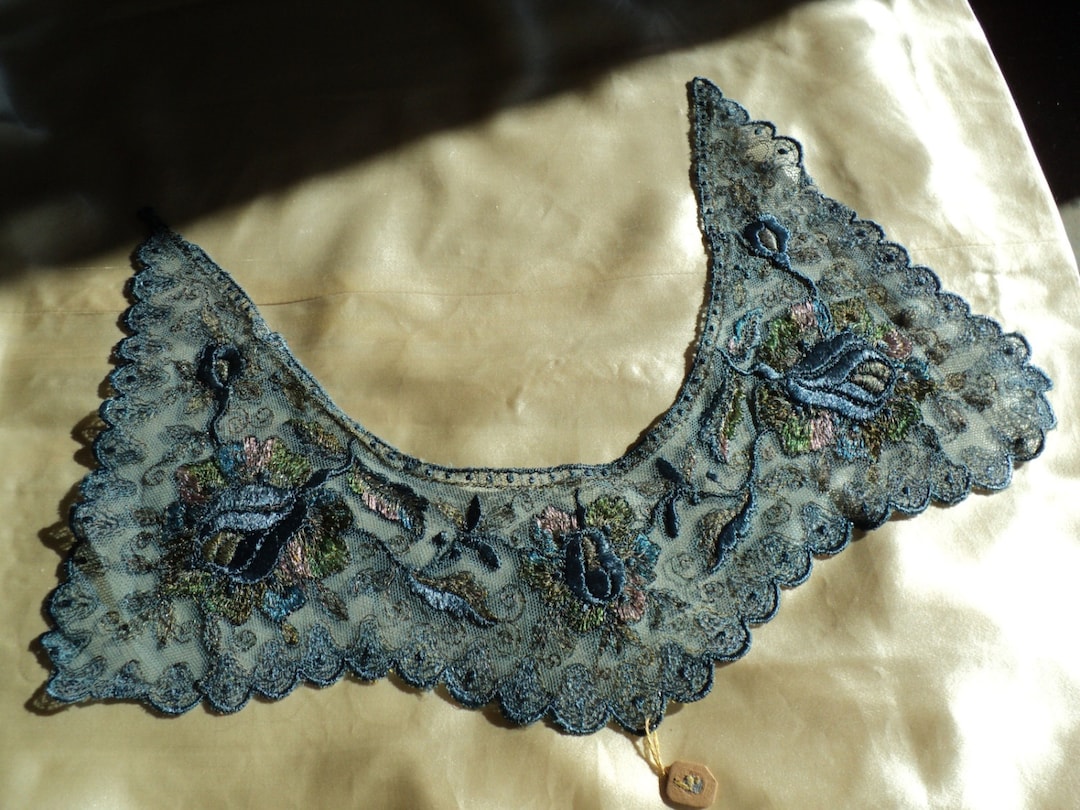 Edwardian to Early 20s Silk and Metallic Embroidered Collar Old Store ...